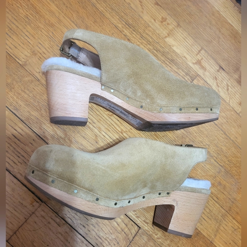 Leather With Soft Sherpa Wooden Clogs - Gem